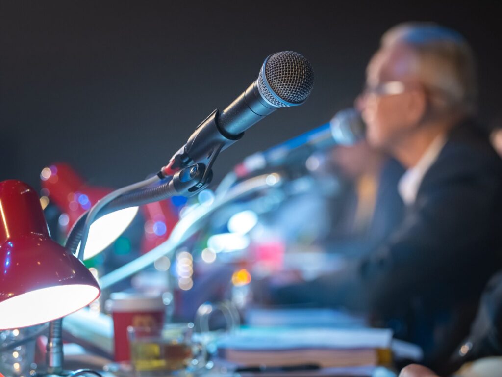 Effizient und flexibel: Mit der mikar App lässt stressfrei ein Auto ...